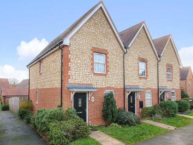 2 bedroom end of terrace house for sale