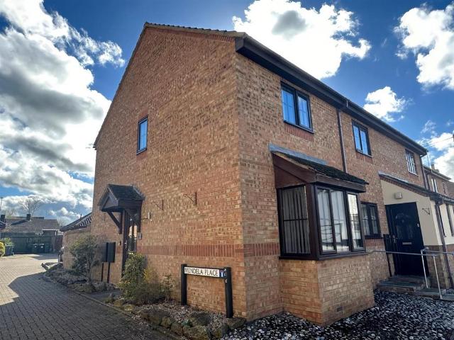 2 bedroom end of terrace house for sale