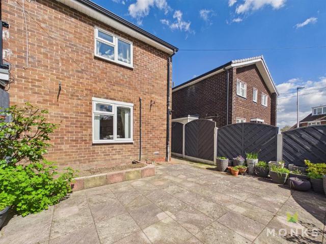 2 bedroom end of terrace house for sale