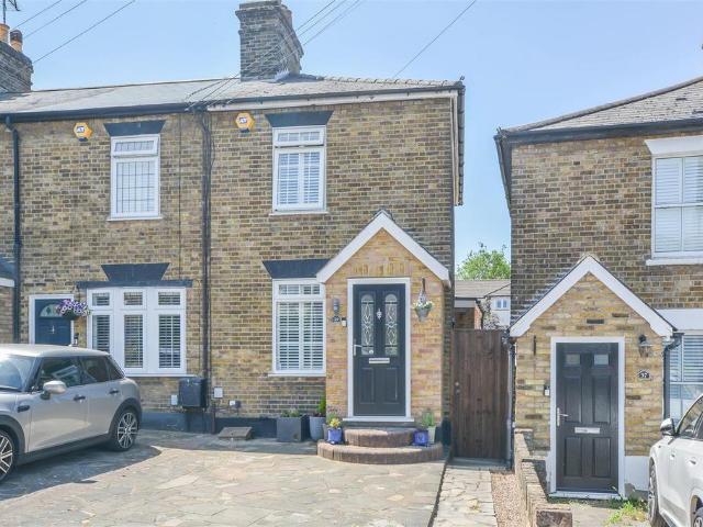 2 bedroom end of terrace house for sale