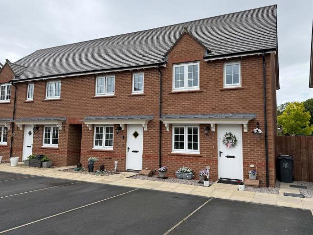 2 bedroom end of terrace house for sale