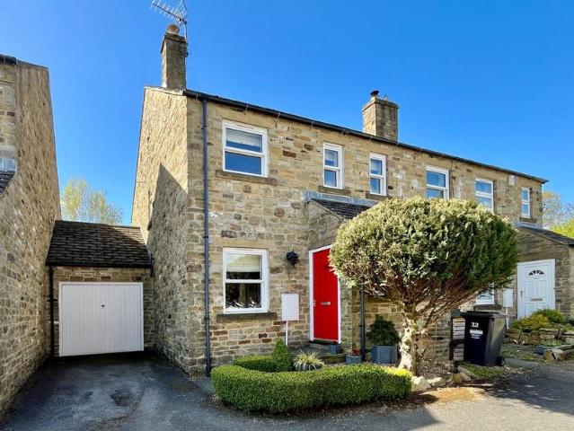 2 bedroom end of terrace house for sale