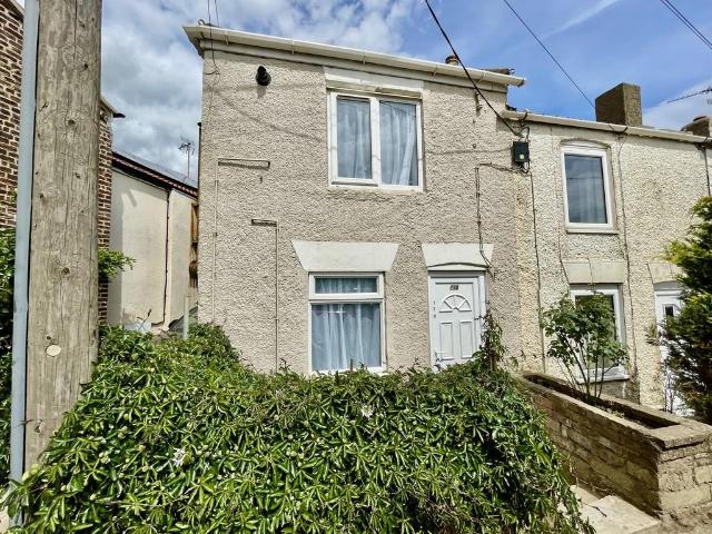 2 bedroom end of terrace house for sale