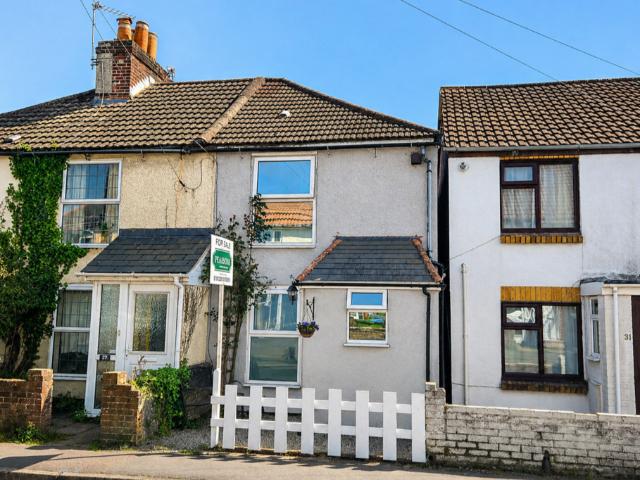 2 bedroom end of terrace house for sale