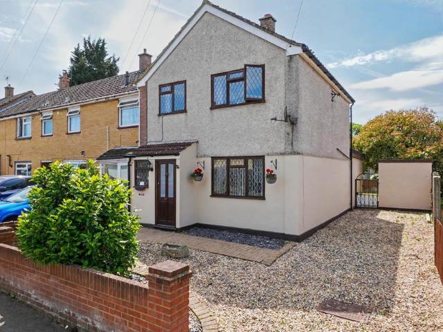 2 bedroom end of terrace house for sale