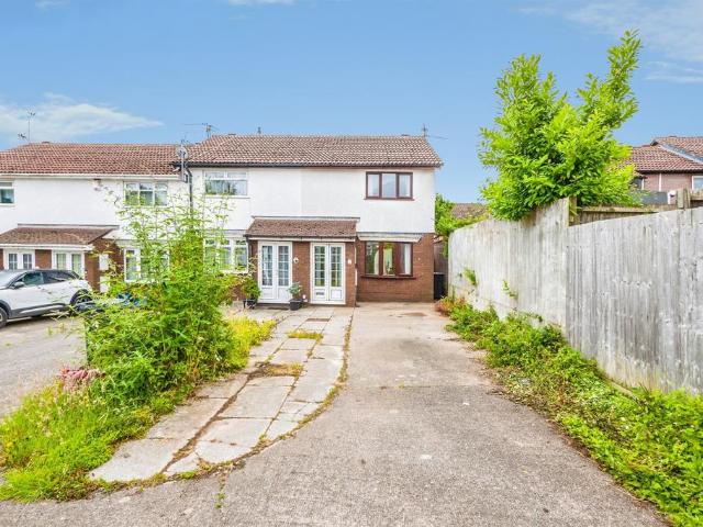 2 bedroom end of terrace house for sale