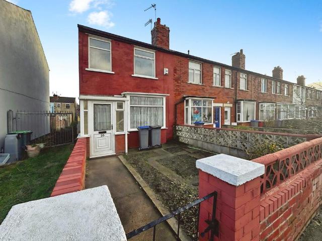 2 bedroom end of terrace house for sale
