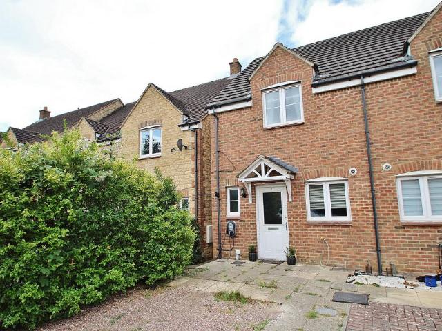 2 bedroom end of terrace house for sale