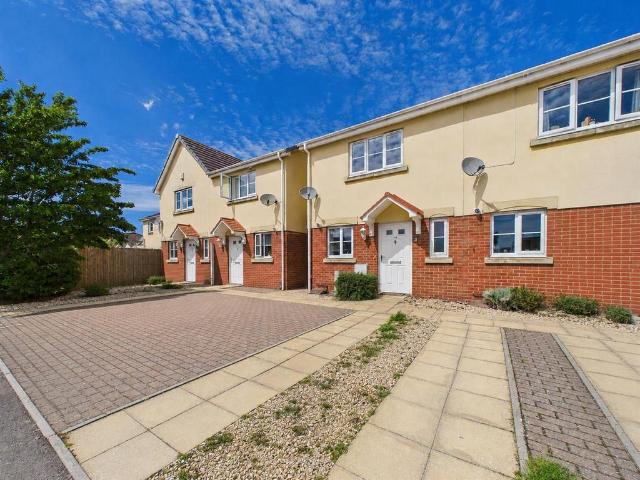 2 bedroom end of terrace house for sale
