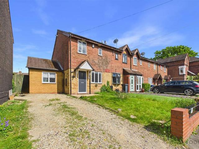 2 bedroom end of terrace house for sale