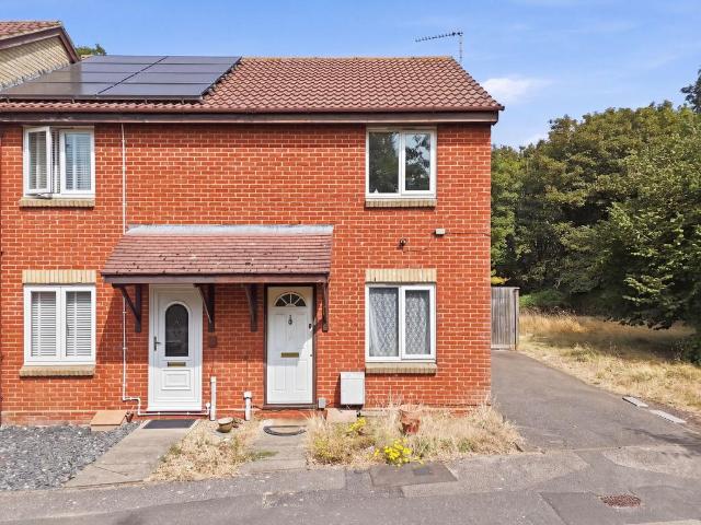 2 bedroom end of terrace house for sale