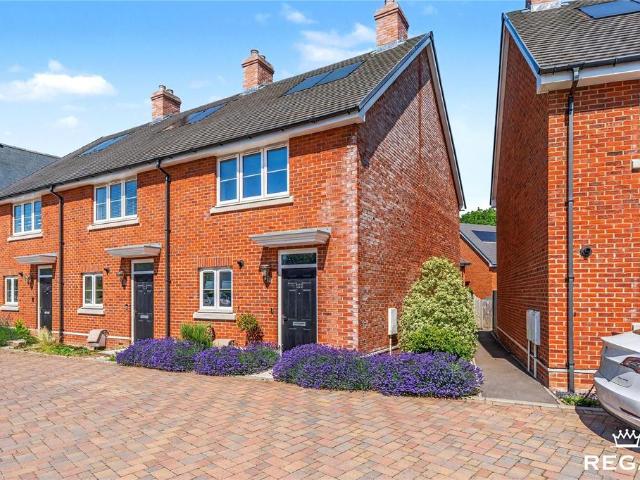 2 bedroom end of terrace house for sale