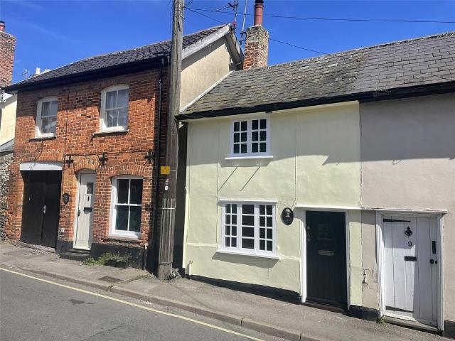 2 bedroom end of terrace house for sale