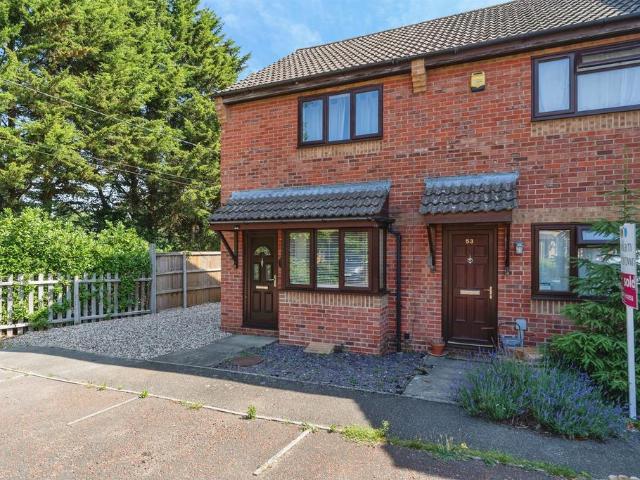 2 bedroom end of terrace house for sale