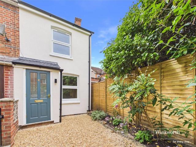 2 bedroom end of terrace house for sale