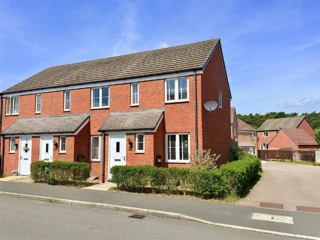 2 bedroom end of terrace house for sale
