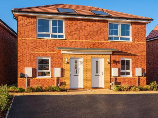 2 bedroom end of terrace house for sale