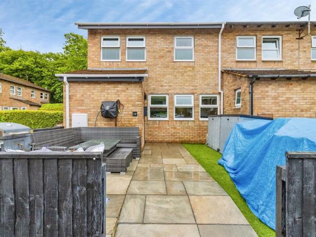 2 bedroom end of terrace house for sale