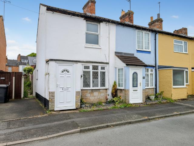 2 bedroom end of terrace house for sale