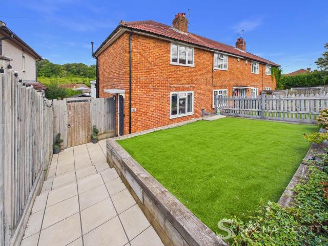 2 bedroom end of terrace house for sale