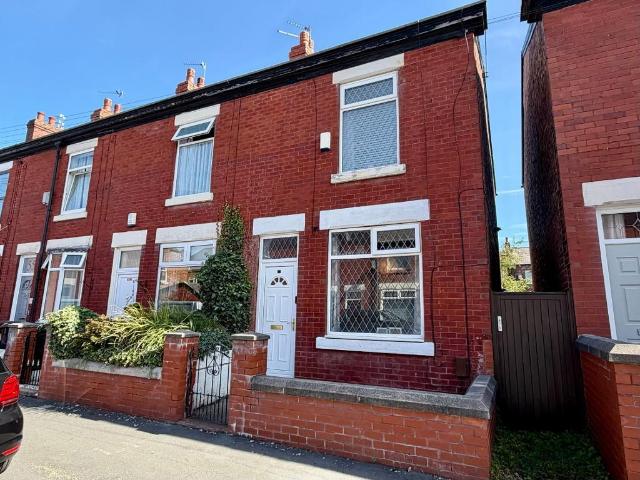 2 bedroom end of terrace house for sale