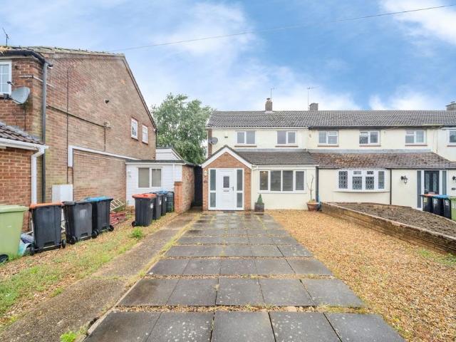 2 bedroom end of terrace house for sale