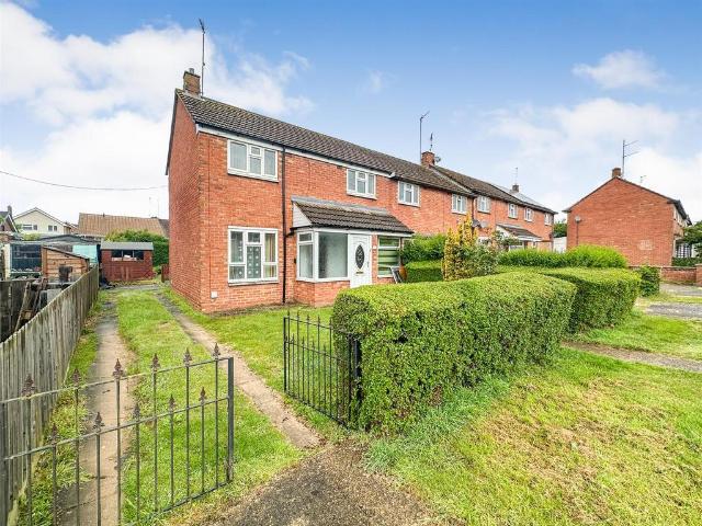 2 bedroom end of terrace house for sale