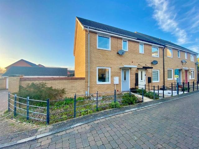 2 bedroom end of terrace house for sale