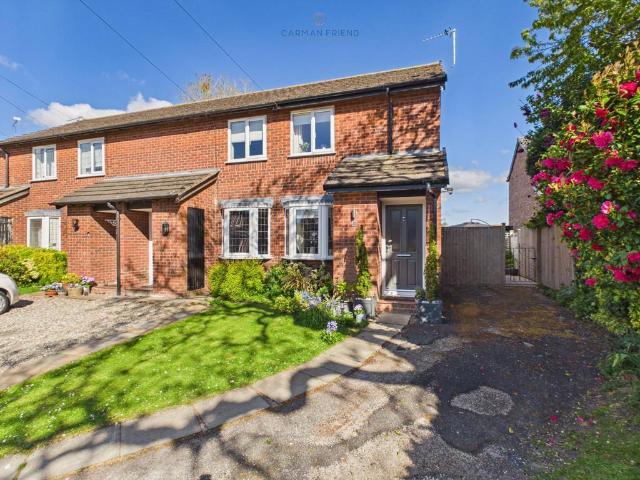 2 bedroom end of terrace house for sale