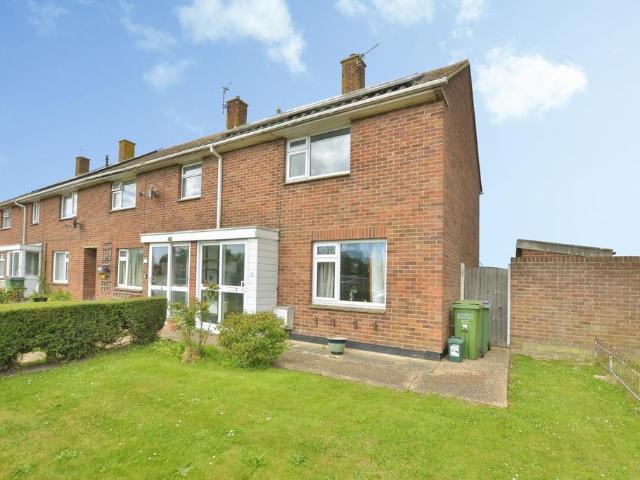 2 bedroom end of terrace house for sale