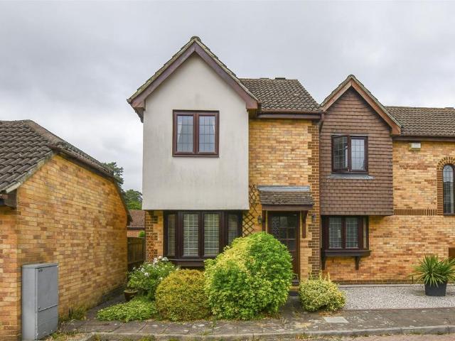 2 bedroom end of terrace house for sale