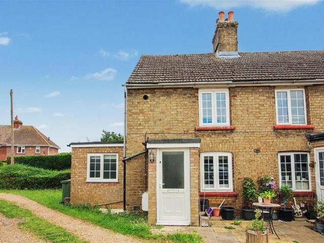2 bedroom end of terrace house for sale