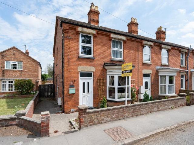 2 bedroom end of terrace house for sale
