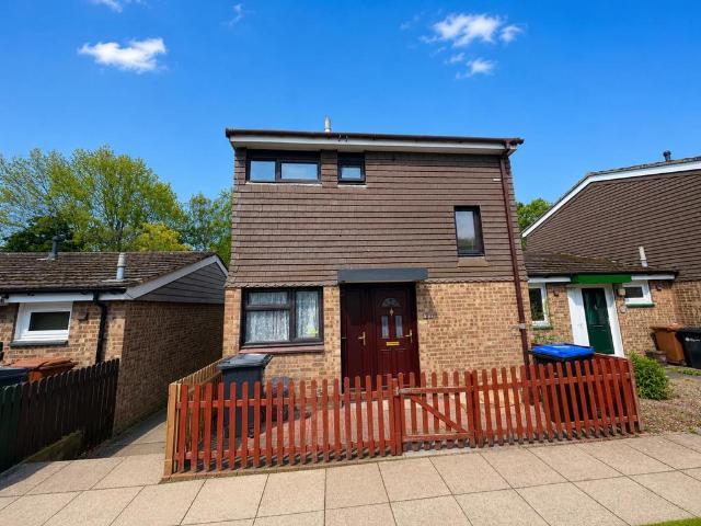 2 bedroom end of terrace house for sale