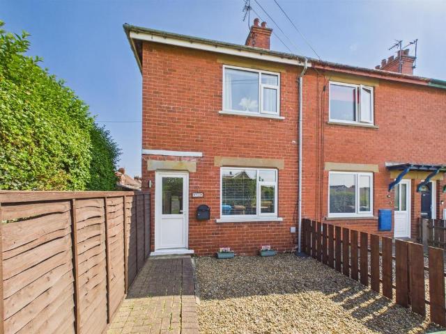 2 bedroom end of terrace house for sale
