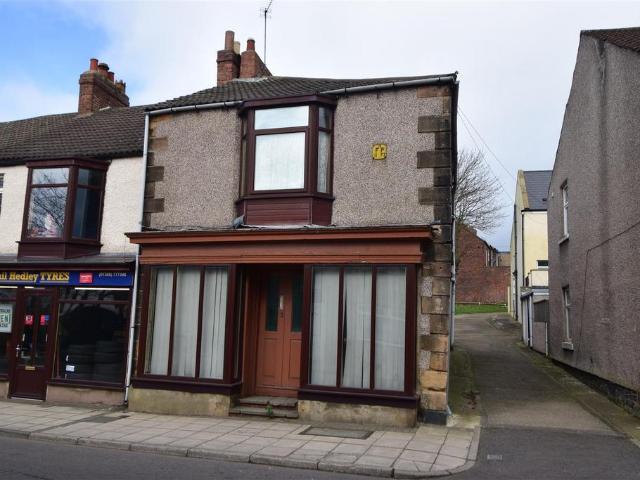 2 bedroom end of terrace house for sale