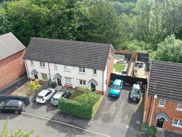 2 bedroom end of terrace house for sale