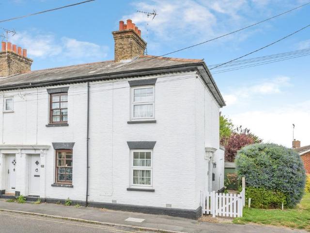 2 bedroom end of terrace house for sale