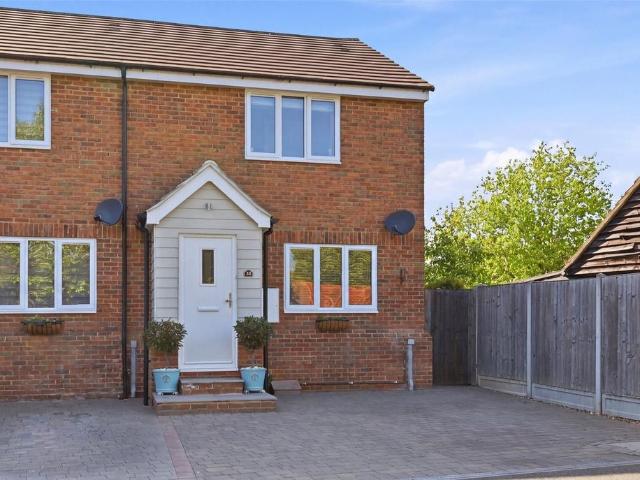 2 bedroom end of terrace house for sale