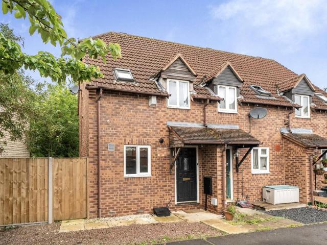 2 bedroom end of terrace house for sale