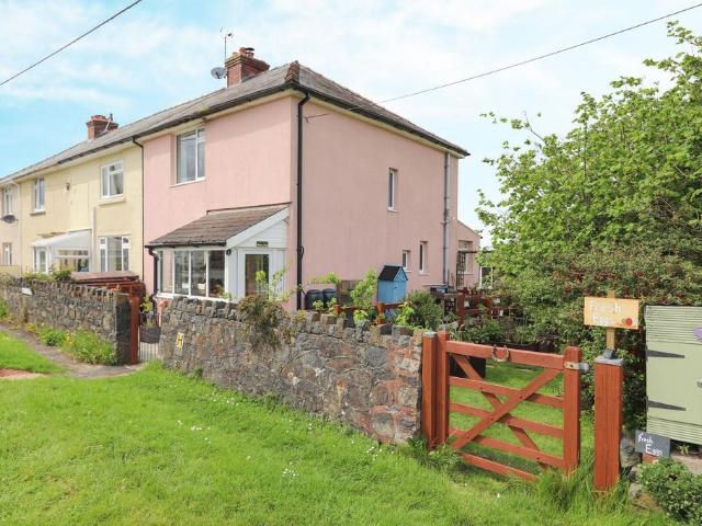 2 bedroom end of terrace house for sale