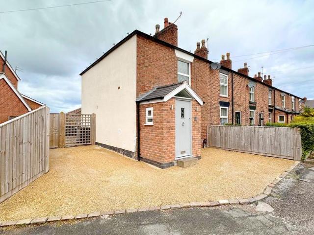 2 bedroom end of terrace house for sale