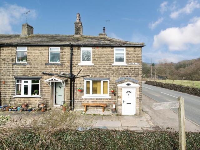 2 bedroom end of terrace house for sale