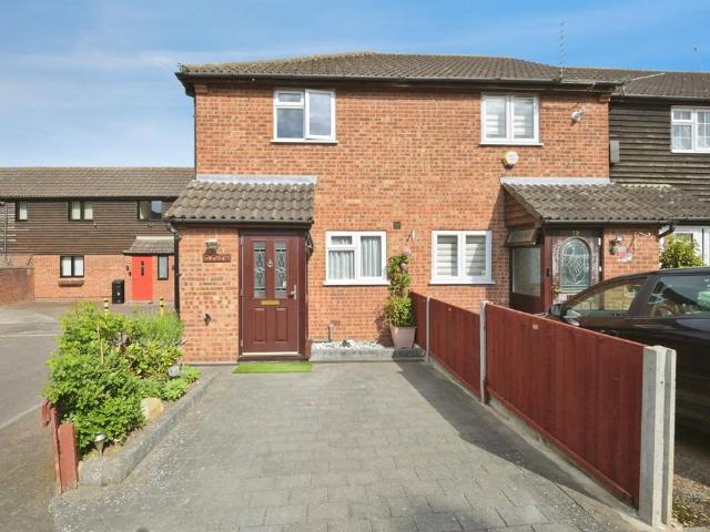 2 bedroom end of terrace house for sale