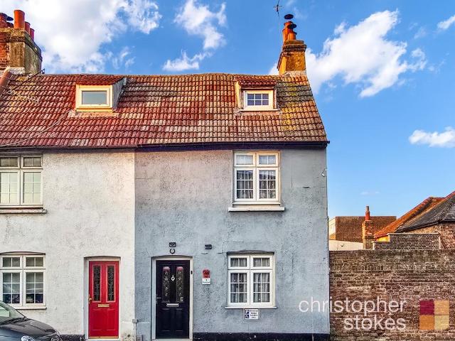 2 bedroom end of terrace house for sale