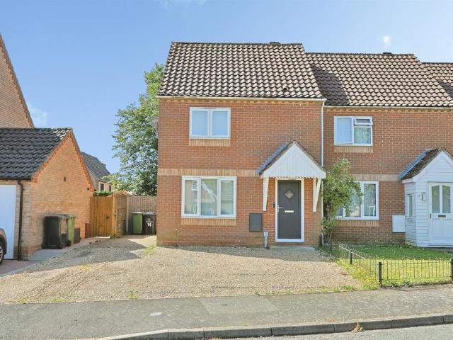 2 bedroom end of terrace house for sale
