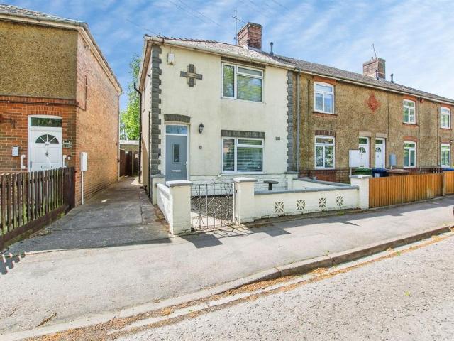 2 bedroom end of terrace house for sale