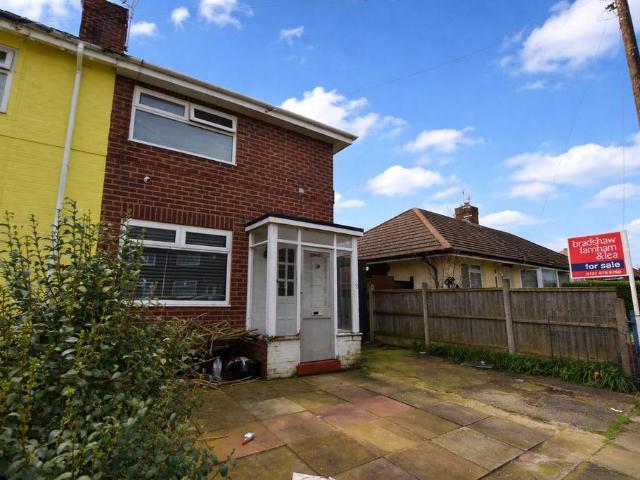 2 bedroom end of terrace house for sale