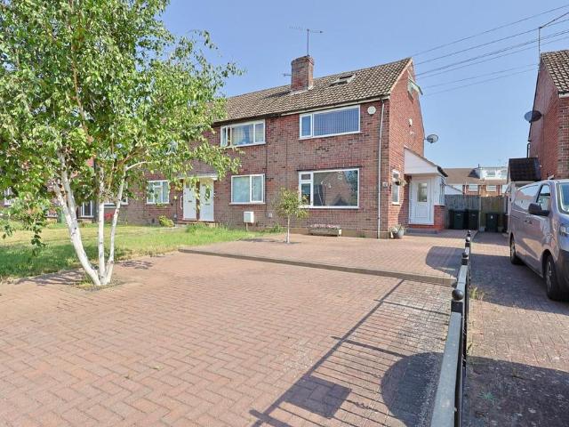 2 bedroom end of terrace house for sale