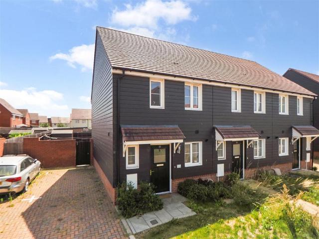 2 bedroom end of terrace house for sale